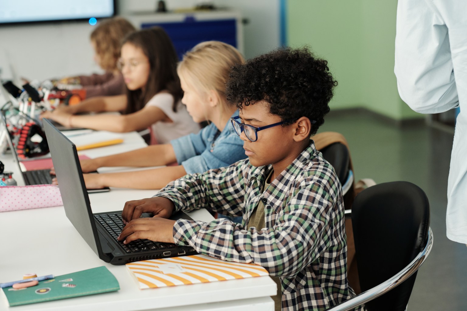 Why education systems need to anticipate the AGI revolution – OECD ...